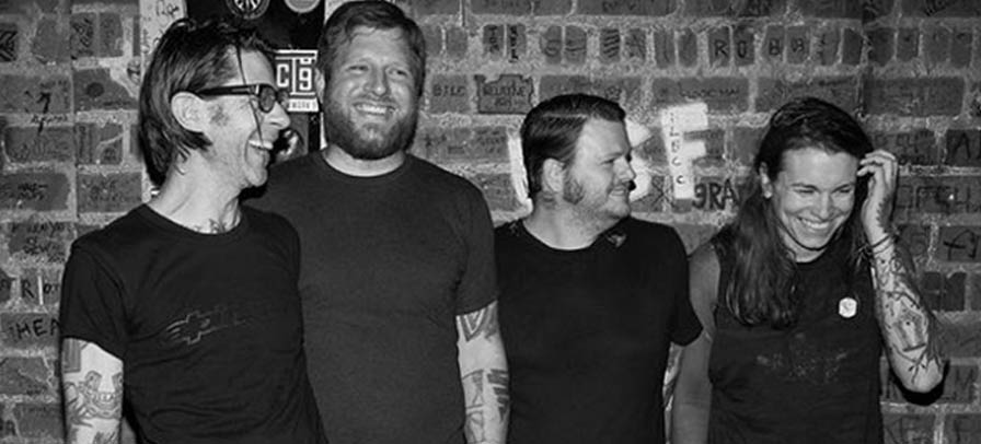 Against Me! anuncia nova formação com retorno do baixista Andrew Seward ...