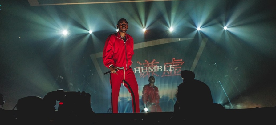 Kendrick Lamar mostra que é o maior rapper do momento em show no ...