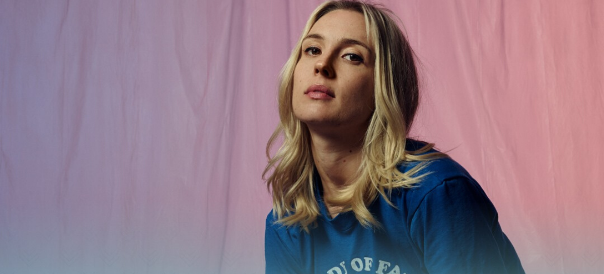 Ali Barter cria playlist com canções para curtir em casa | Mad Sound