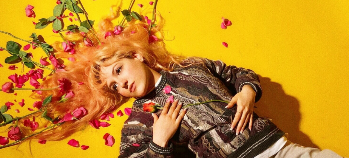 Descubra a nova estrela do techno-pop: conversamos com Izzy Camina ...