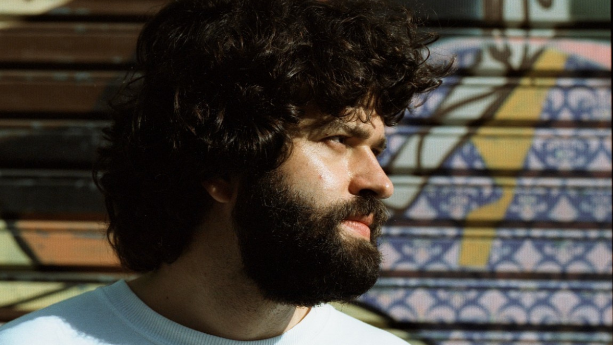 Descubra a aventura cinematográfica de Rafa Castro em 'Teletransportar'