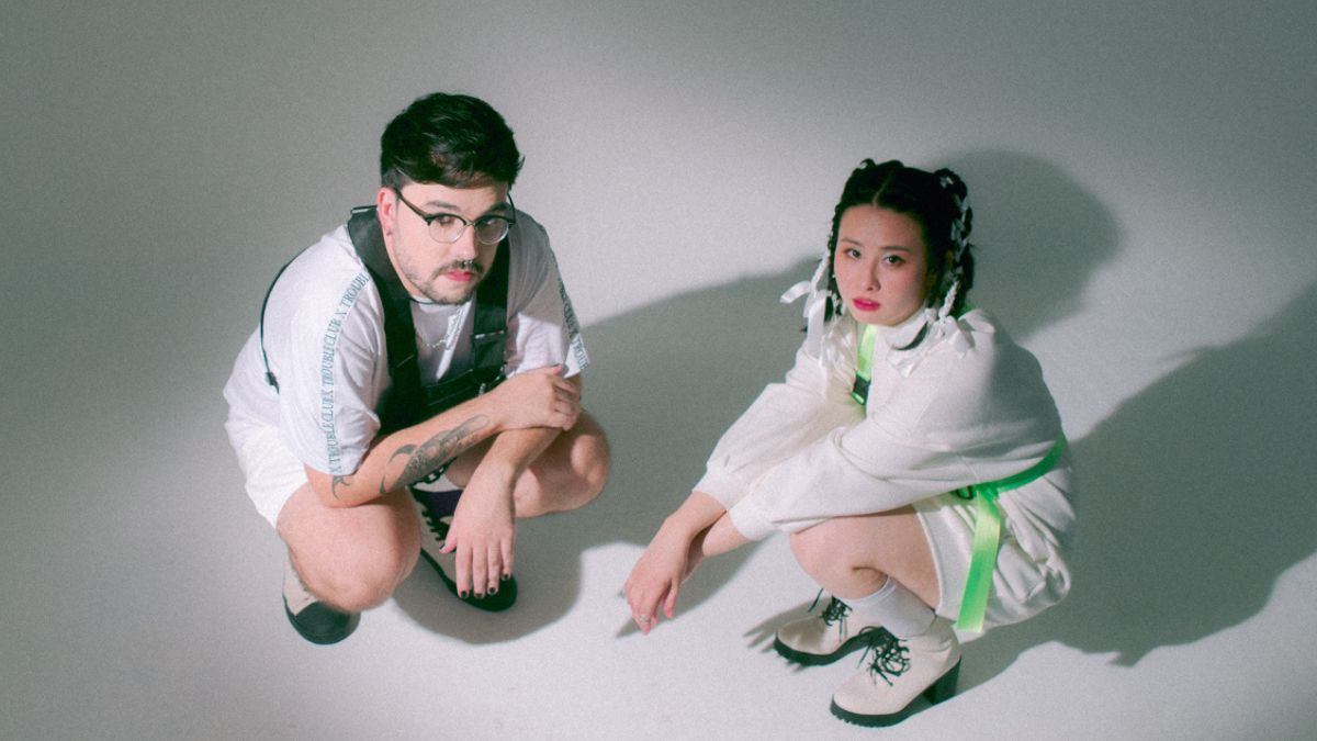 Looa aposta no hyperpop e fala sobre as marcas que a vida deixa em ...